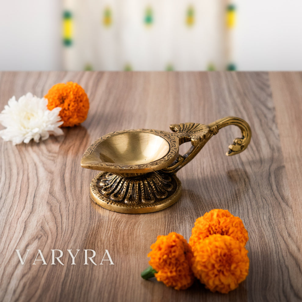 Abhikhya Brass Deepak for Arti - Handmade Traditional Puja Decor – VARYRA
